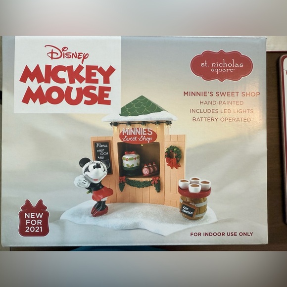 Disney | Holiday | St Nicholas Square Disney Mickey Mouse Minnies Sweet ...